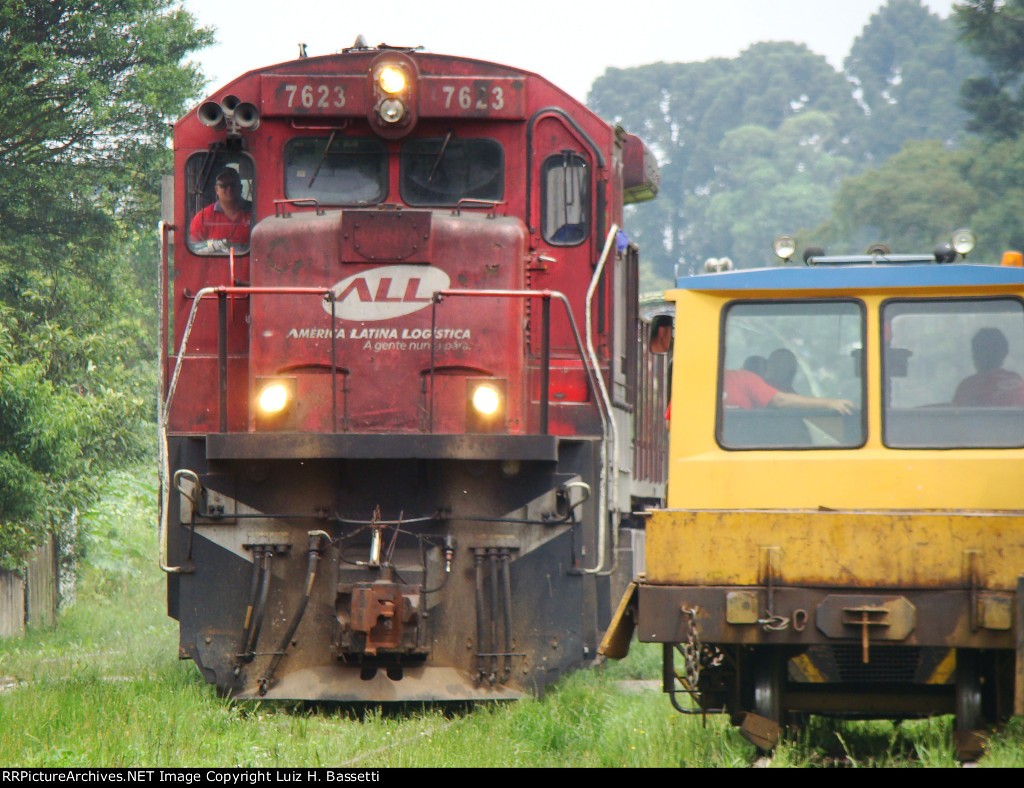 GE C30-7 7623 / HELPER UNIT